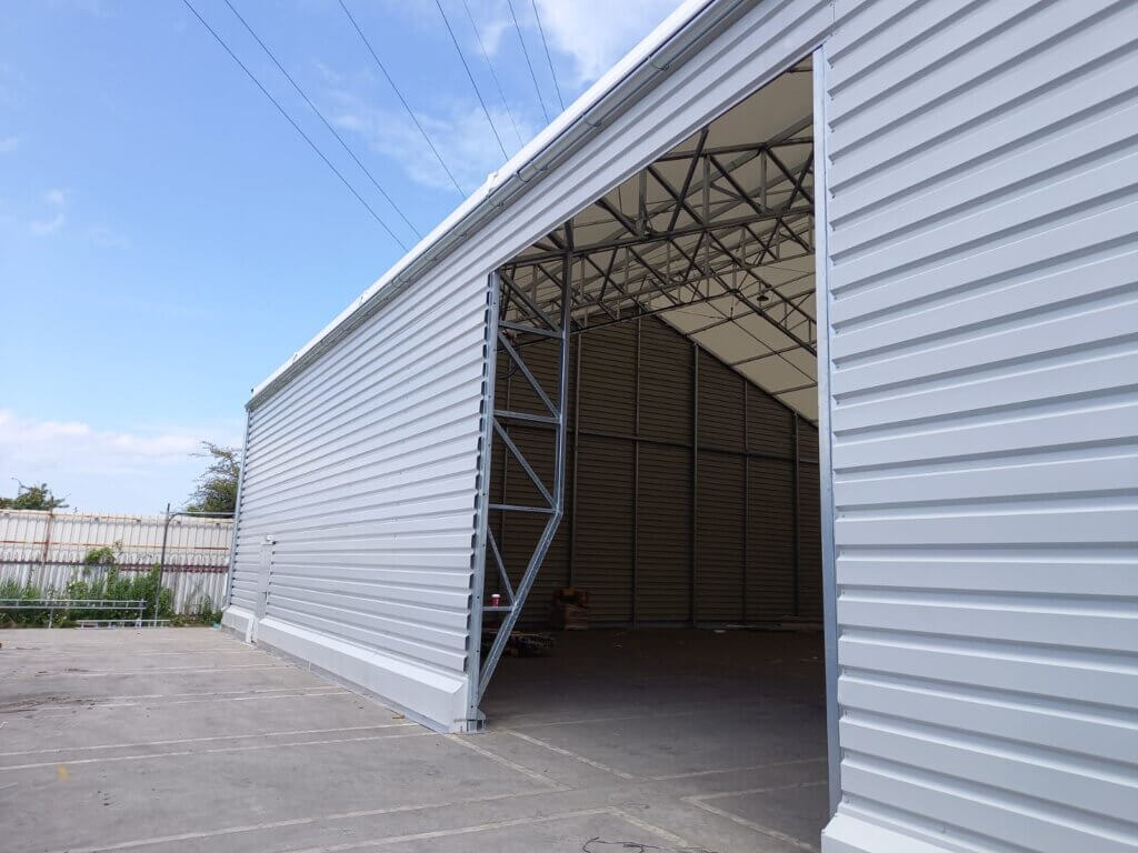 'L-Shaped' covered outdoor storage - Big Box